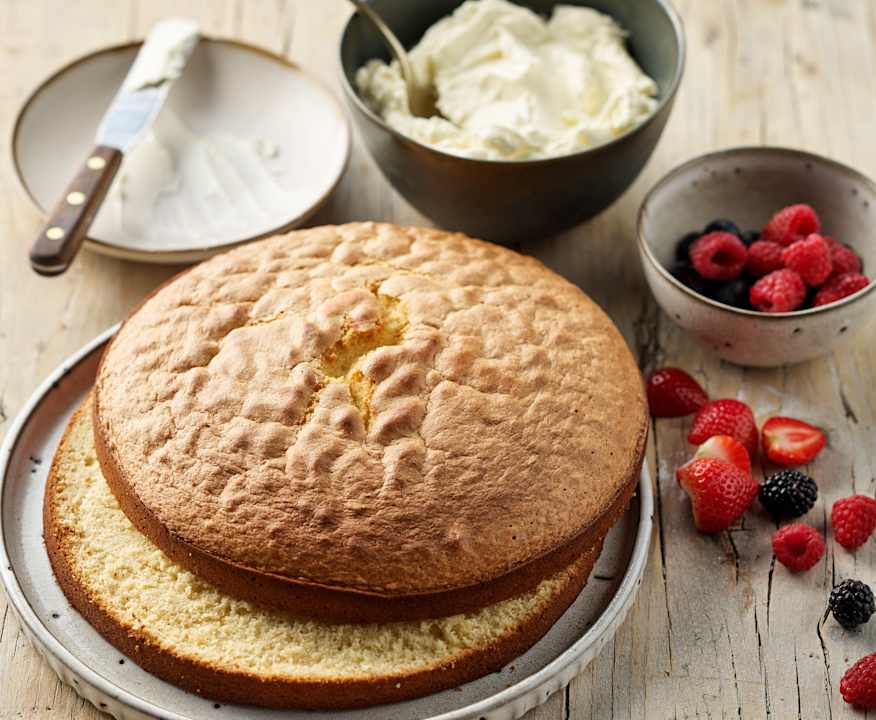 how to cook a sponge cake