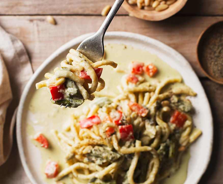 Spätzle with Asparagus and Wild Garlic Cream Sauce - Cookidoo® – the ...