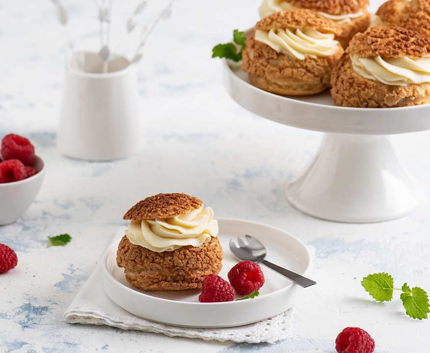 Choux au Craquelin with Raspberry White Chocolate Cream - Cookidoo ...