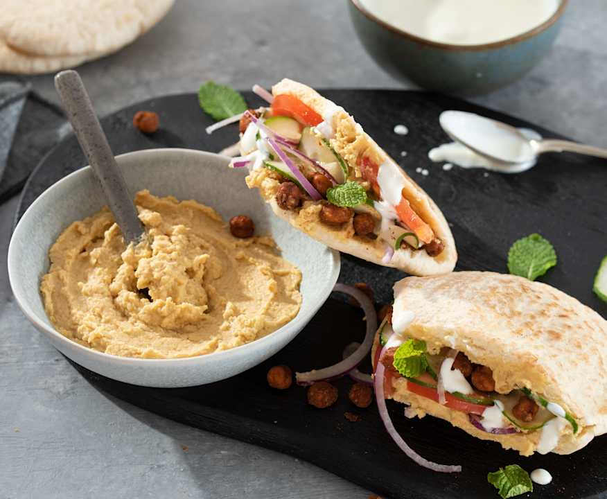 Hummus en pan de pita, con garbanzos asados y verduras - Cookidoo® – la ...