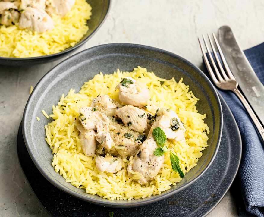 Arroz basmati a las hierbas con pollo, cebolla y azafrán - Cookidoo ...