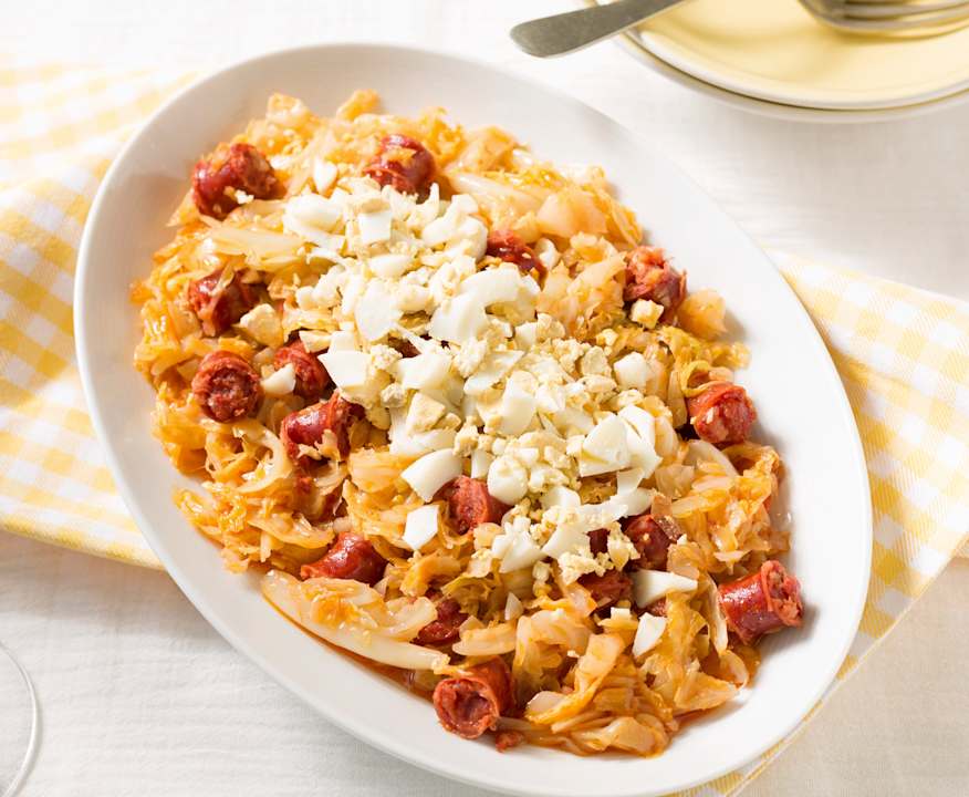 Repollo salteado con chistorra y huevo duro - Cookidoo® – the official ...