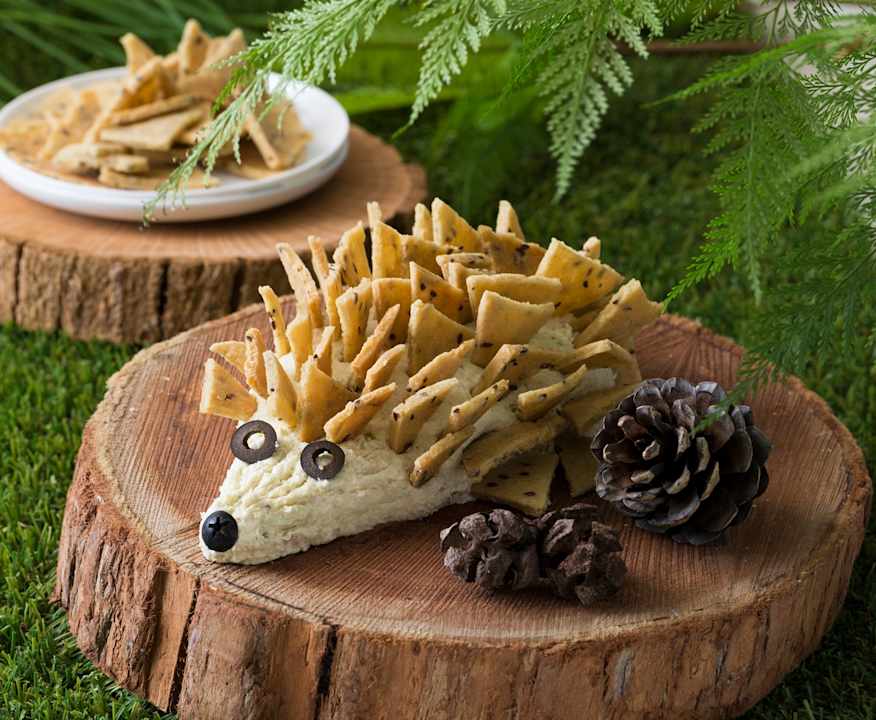 how to make a hedgehog cheese ball