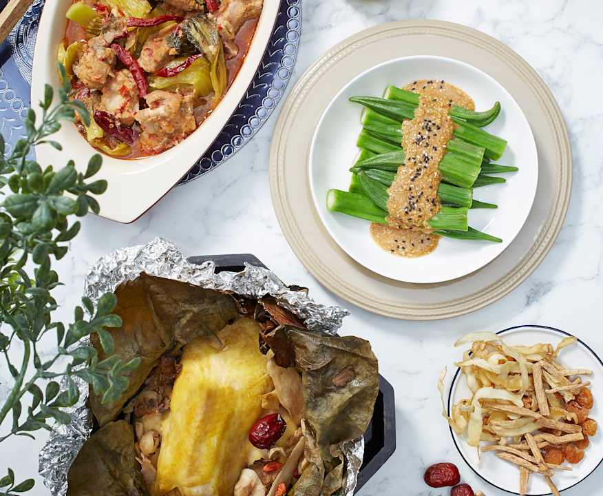 Green Mustard Pig's Trotter, Emperor Chicken and Ladies' Fingers With ...