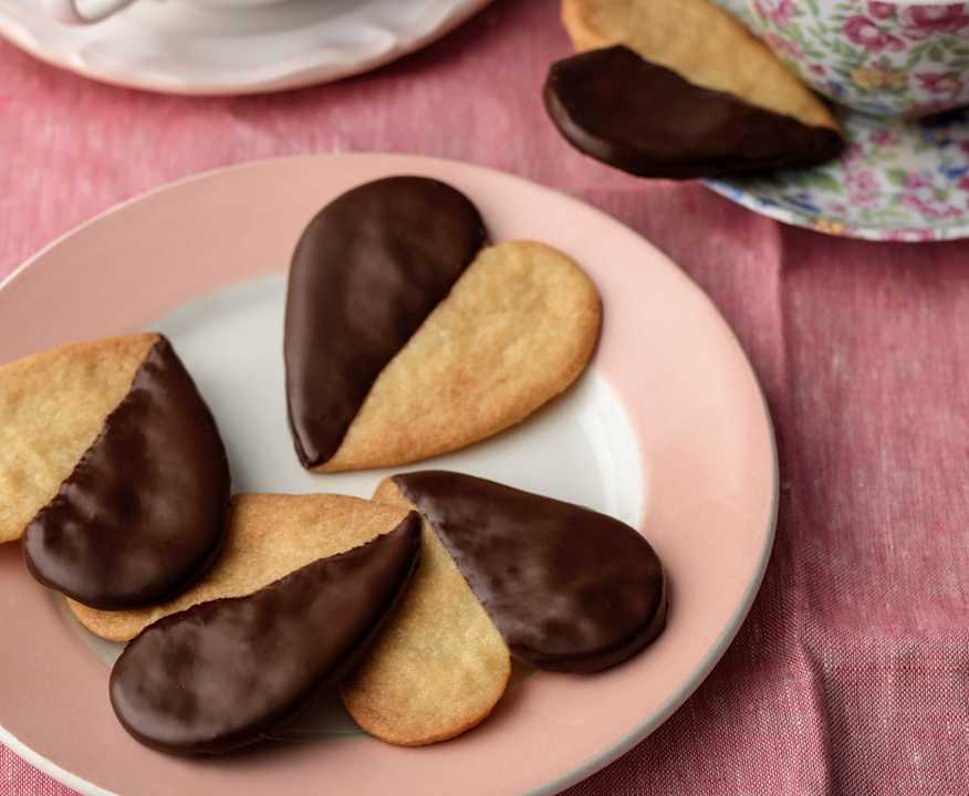 heart shaped biscuits