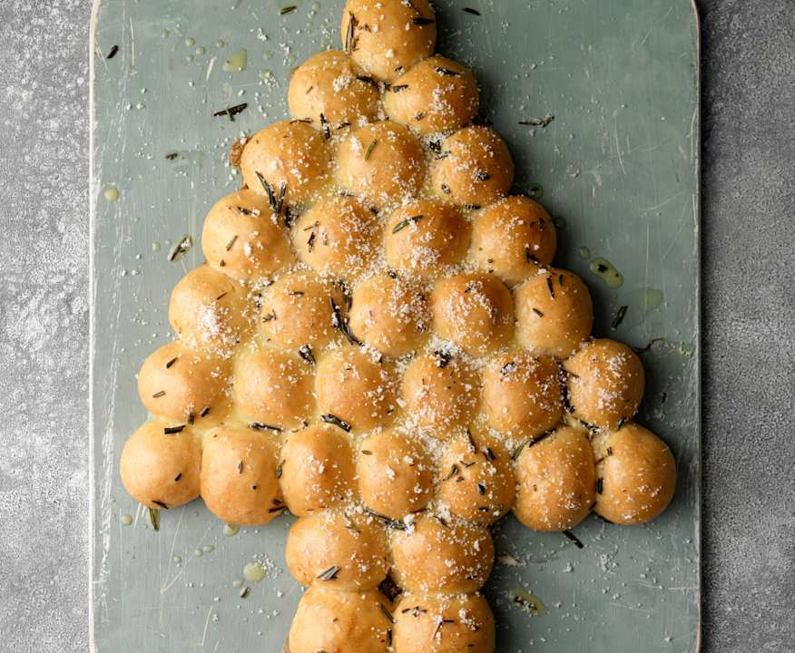 Christmas Tree Pull-apart Bread - Cookidoo® – the official Thermomix ...