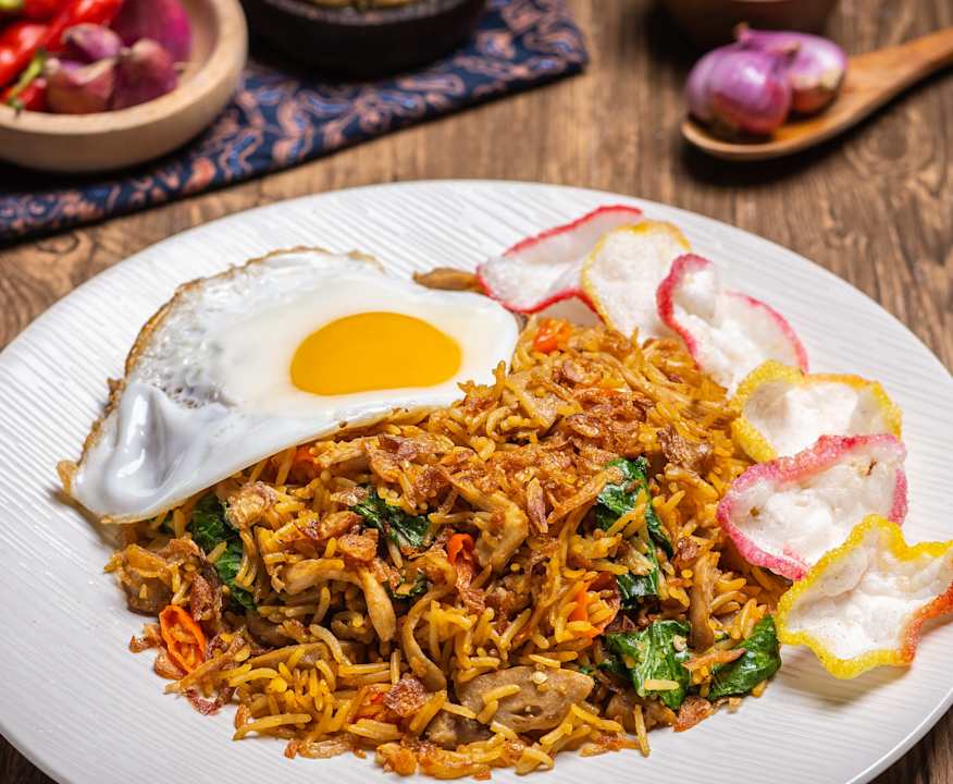 how to make nasi goreng telur