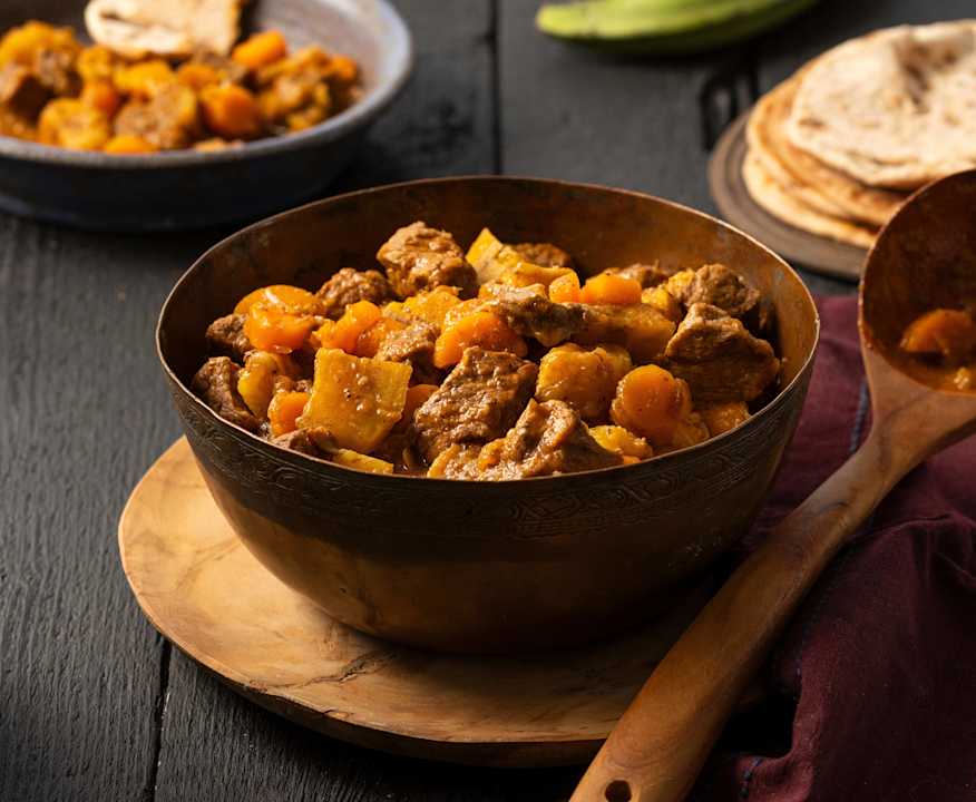 Nyama ya Kupika na Matoke (Geschmortes Rindfleisch mit Kochbananen ...