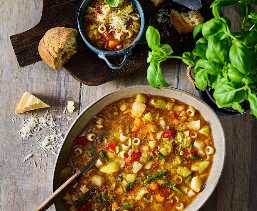 Traditional minestrone - Cookidoo® – the official Thermomix® recipe ...
