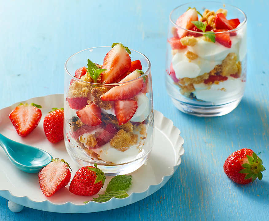 Crumble estivo alla fragola e yogurt - Cookidoo® – the official ...