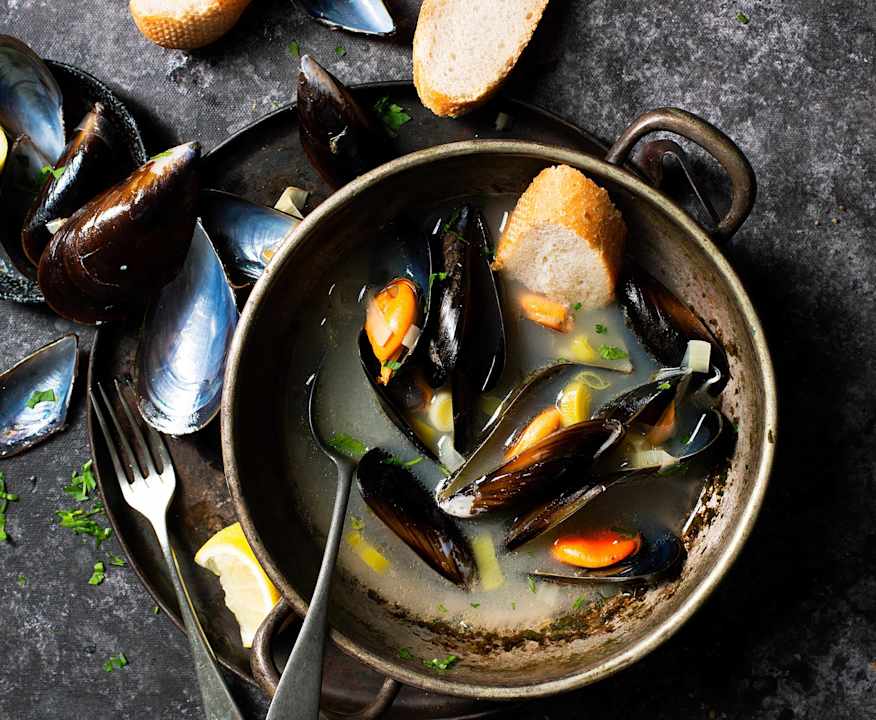 Moules Marinière (mussels) - Cookidoo® – the official Thermomix® recipe ...