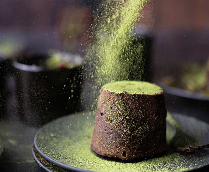 Tortino di cioccolato e matcha con cuore morbido - Cookidoo® – the ...