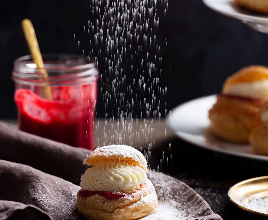 Choux au Craquelin with Raspberry White Chocolate Cream - Cookidoo ...