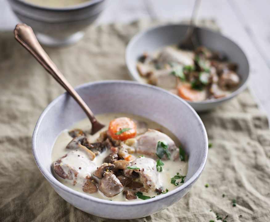 Kalkoenstoofpot met room en champignons - Cookidoo® – Thermomix® 官方食譜平台