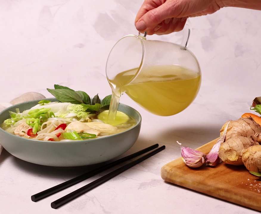 Turmeric chicken bone broth - Cookidoo® – la plataforma de recetas ...