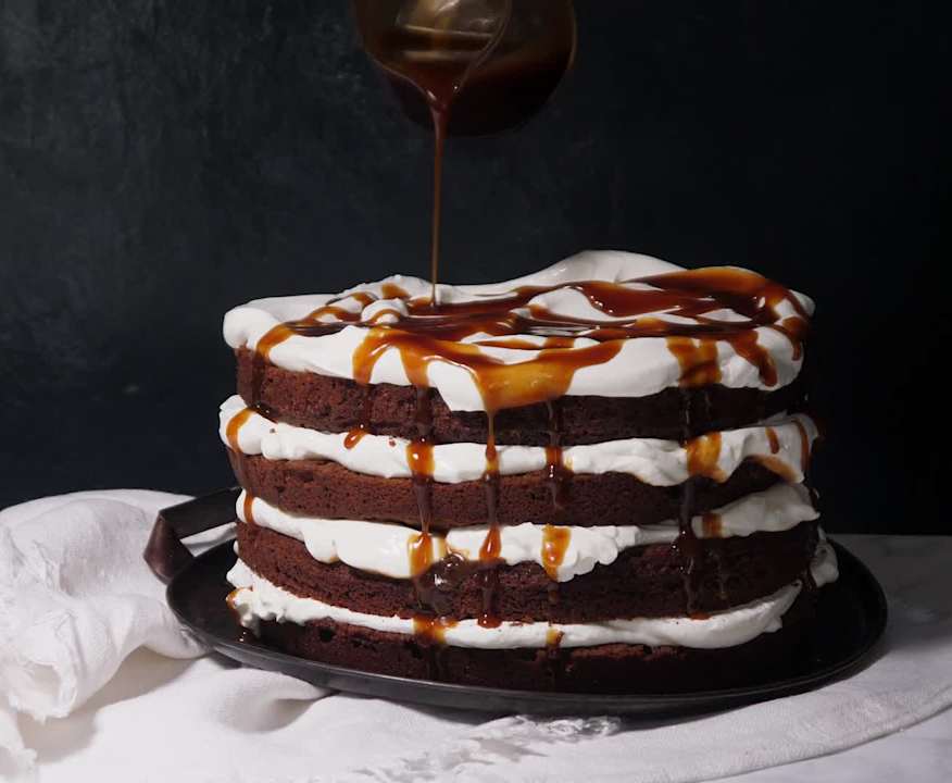 Bolo brownie com caramelo salgado - Cookidoo® – the official Thermomix ...
