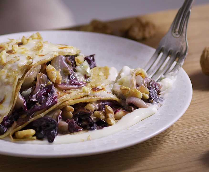 Crespelle con radicchio e noci - Cookidoo® – the official Thermomix ...