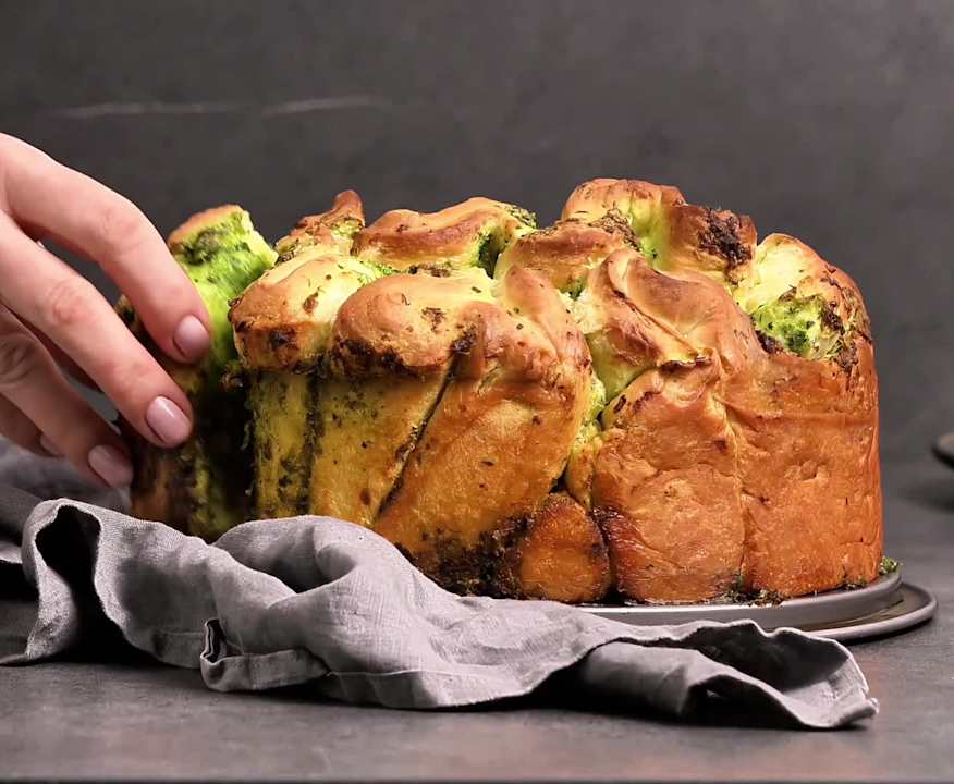 Herb and garlic pull-apart bread - Cookidoo® – the official Thermomix ...