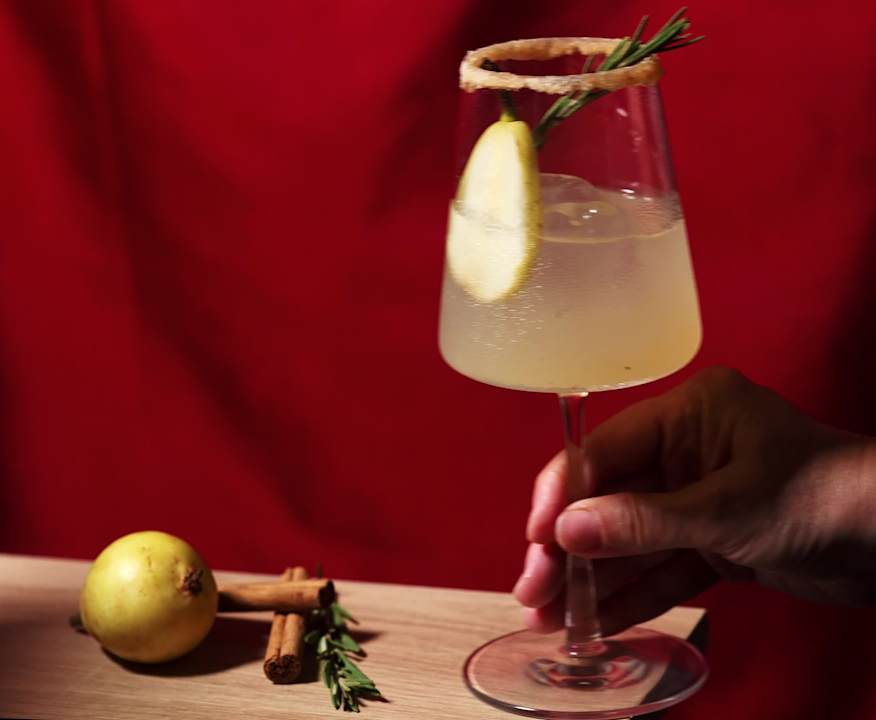 Mocktail de pera y cerveza de jengibre - Cookidoo® – the official ...