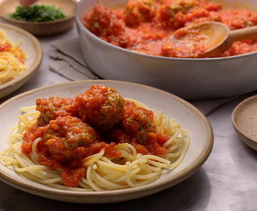 Meatballs with tomato sauce - Cookidoo® – the official Thermomix ...