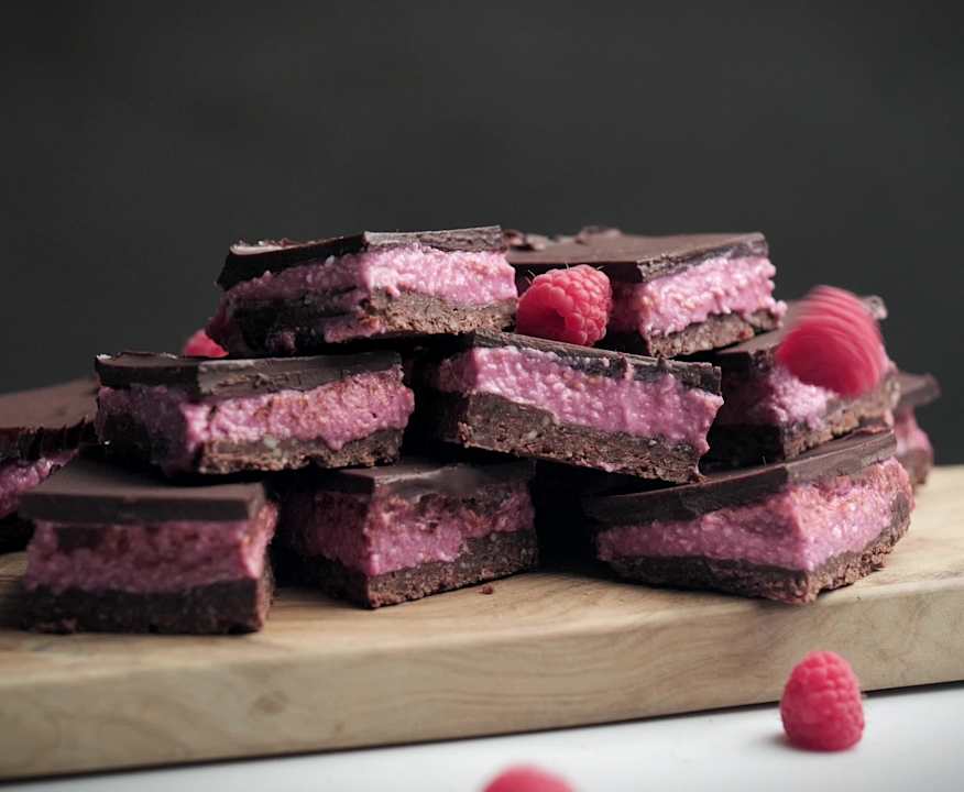 Raw Chocolate, Raspberry and Macadamia Bars - Cookidoo® – the official ...
